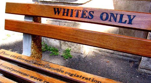 Decolonizing Philosophy - Books & ideas